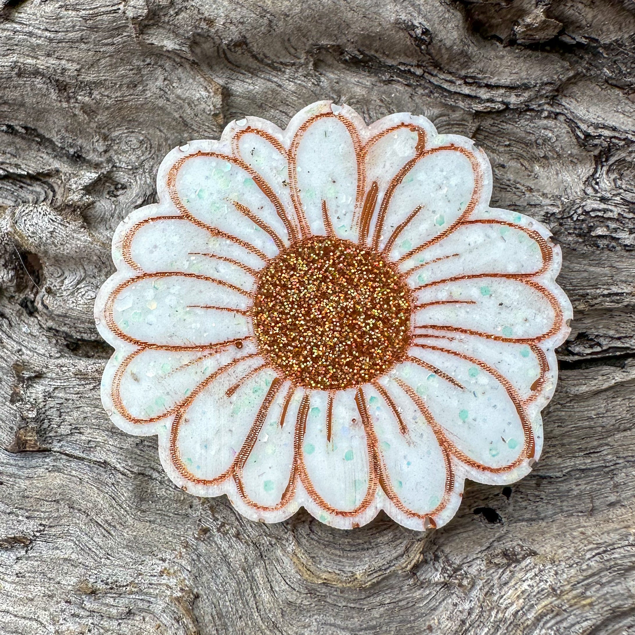 Medium Daisy Flower Shaped Tag – Walkabout Tails handcrafted pet ...